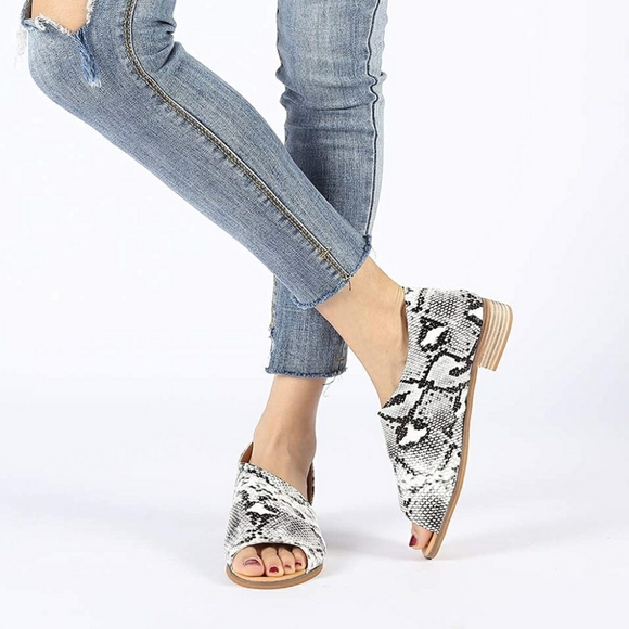 Shoes | Trendy Soft Vegan Open Toe Sidecut Sandal | Poshmark